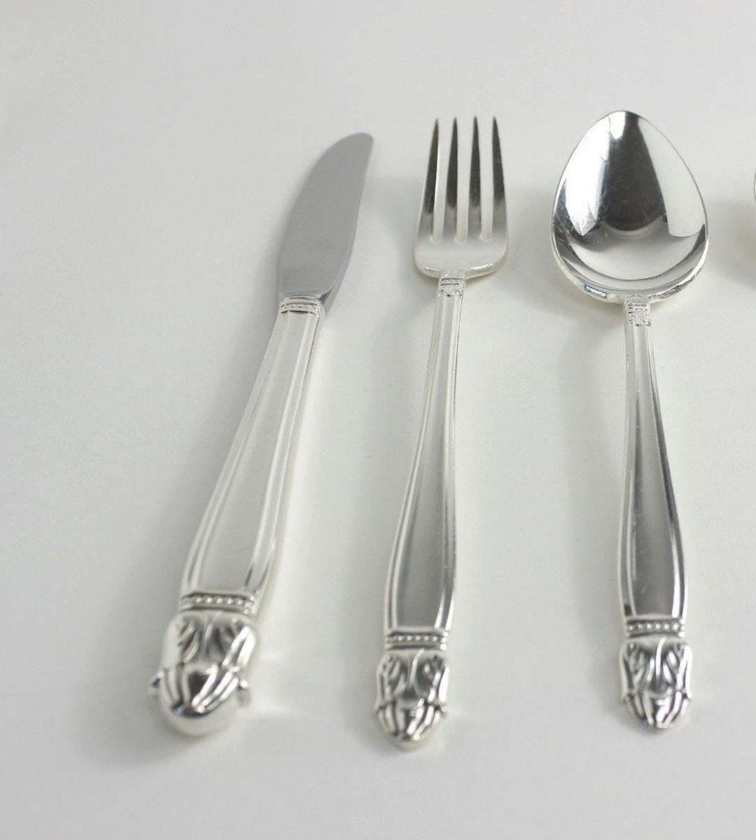 Tulip Danish Princess Holmes & Edwards Tulip Silverplate Flatware 1934 ...