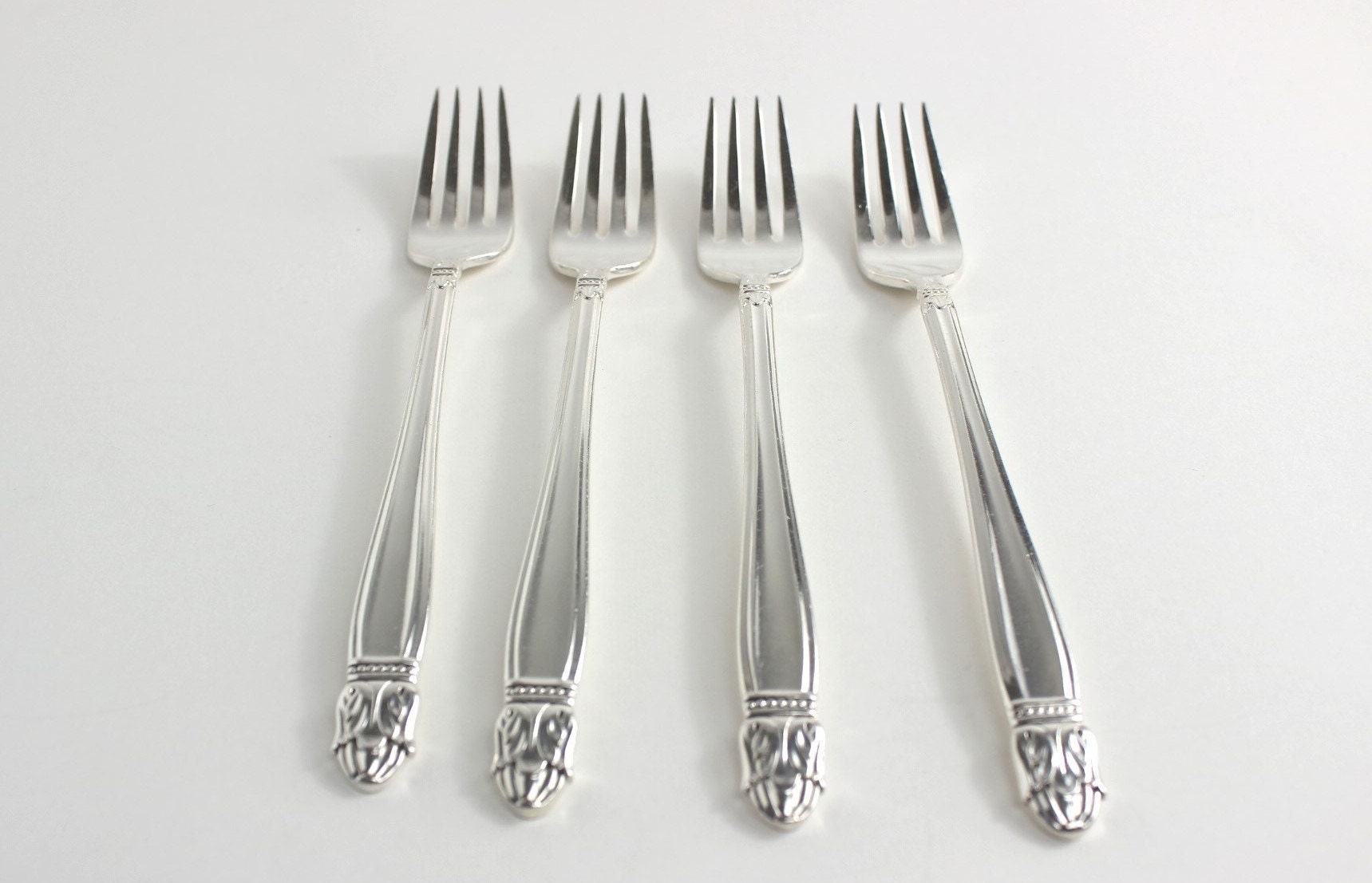 Tulip Danish Princess Holmes & Edwards Tulip Silverplate Flatware 1934 ...