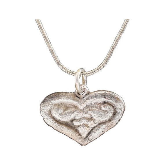 fine ancient viking heart - Gem