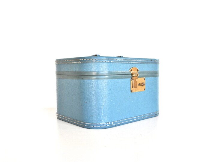 Powder Blue Vintage Train Case - Etsy
