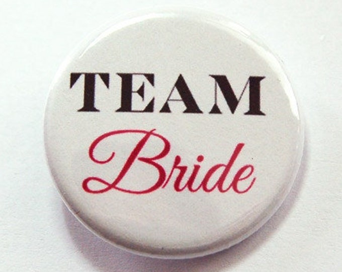 Team Bride Fun Pin for Wedding Party, Cute Gift for Bridesmaids (3361 ...