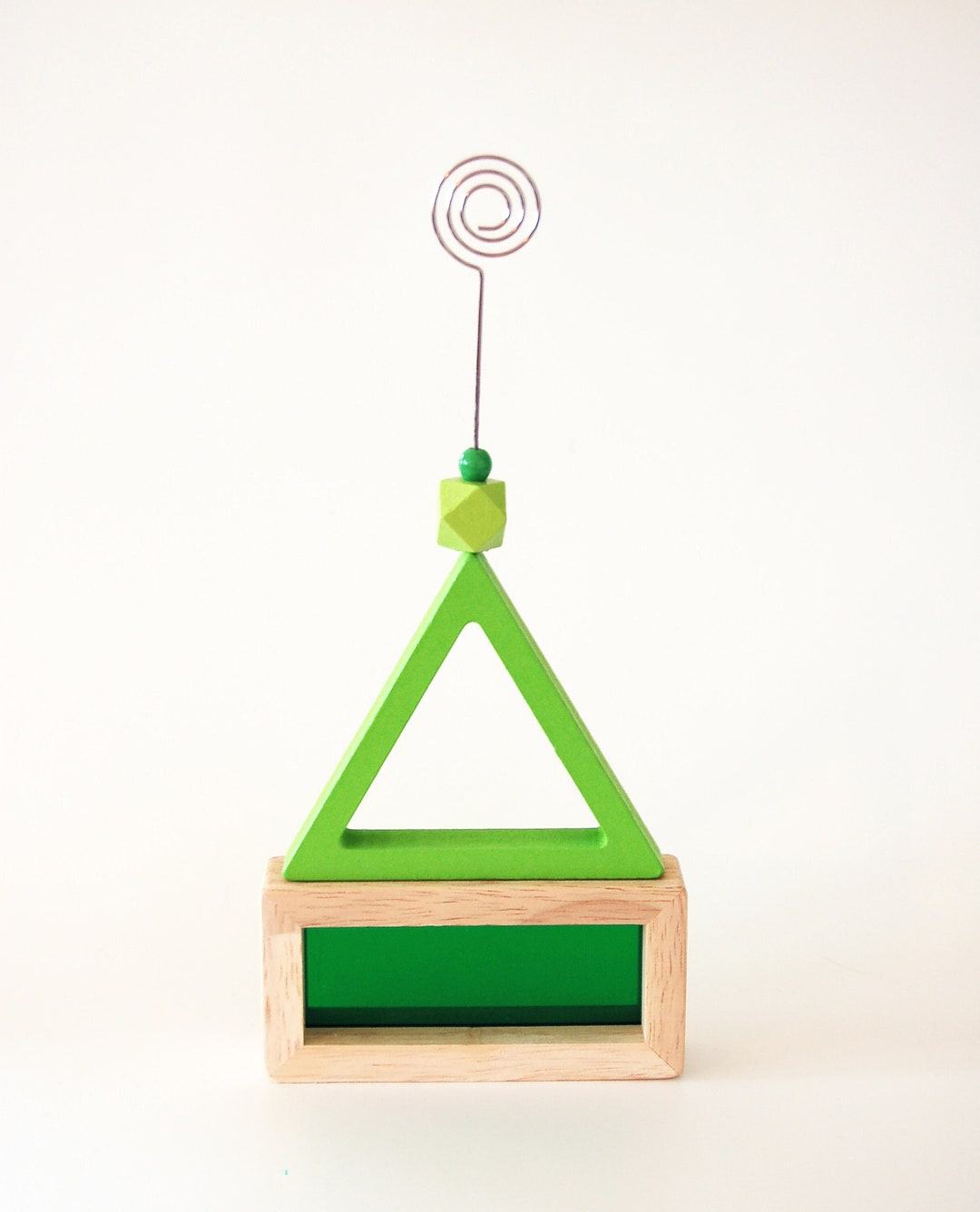 Triangle Picture Holder in Green, Photo Holder With Wire Metal, Wooden ...