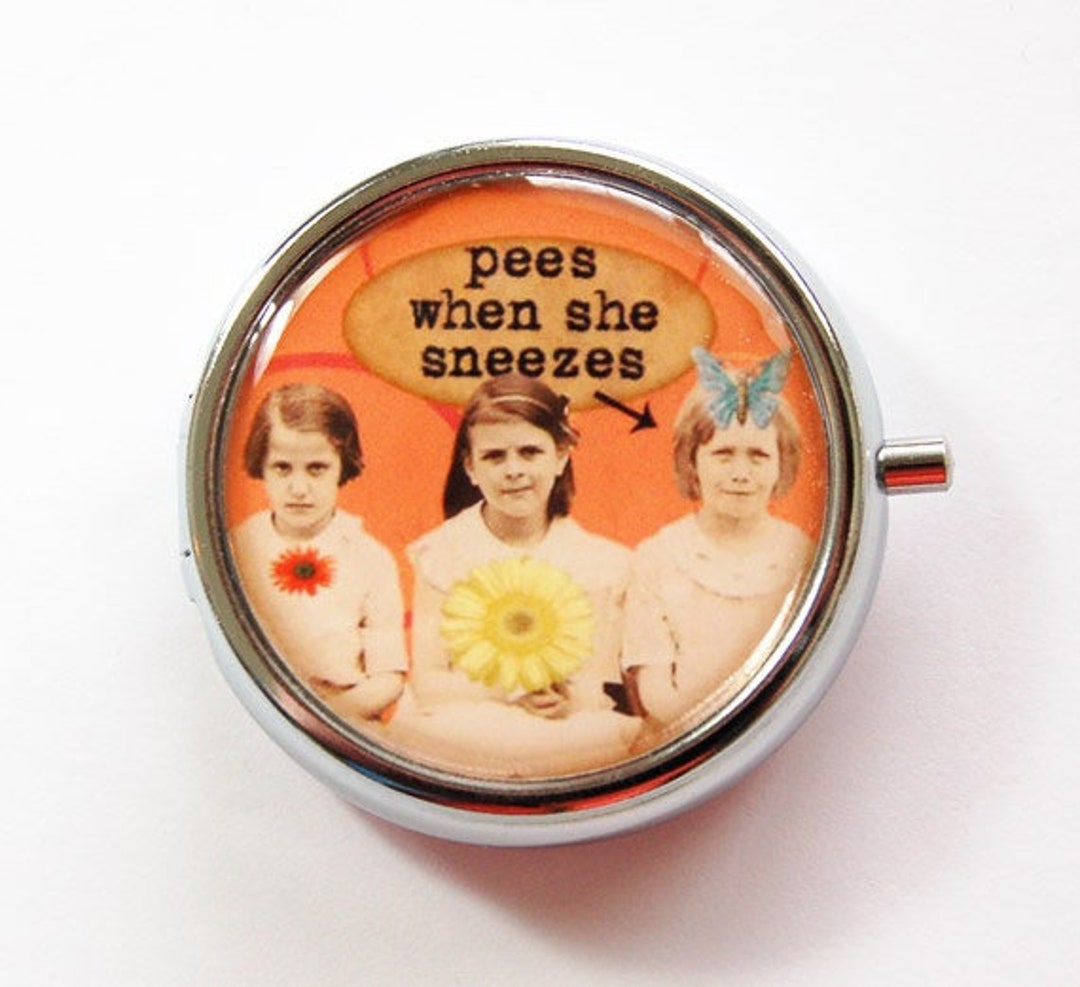 Funny Pill Case for Friend, Pill Box for Purse, Travel Pill Container ...