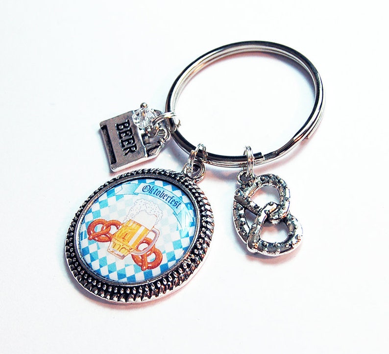 Beer and Pretzel Keychain Oktoberfest Octoberfest Keyring - Etsy