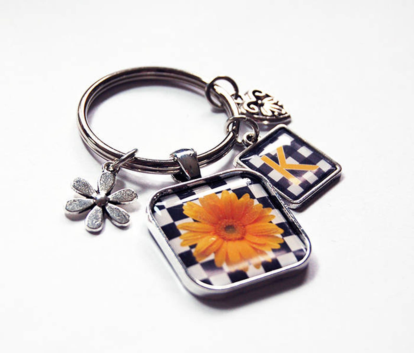Gerbera Daisy Keychain Monogram Key Ring Daisy Keychain - Etsy Canada