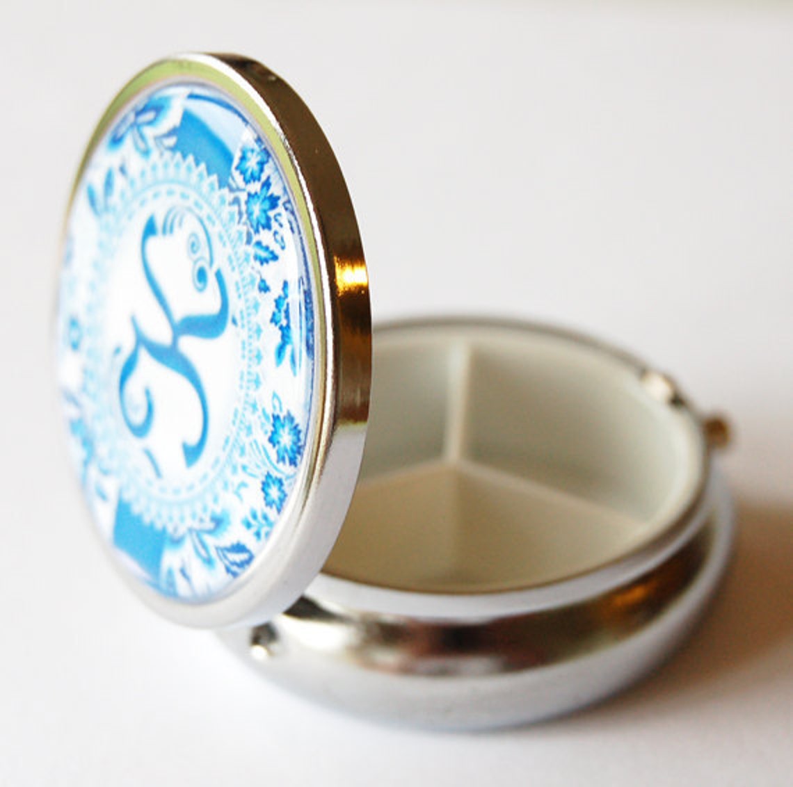 Custom Personalized Monogram Pill Box Pill Case Case - Etsy