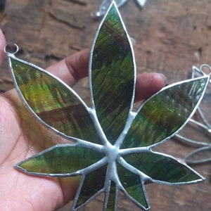 Stained Glass Green Leaf Suncatcher, Stained Glass Art, Window ...