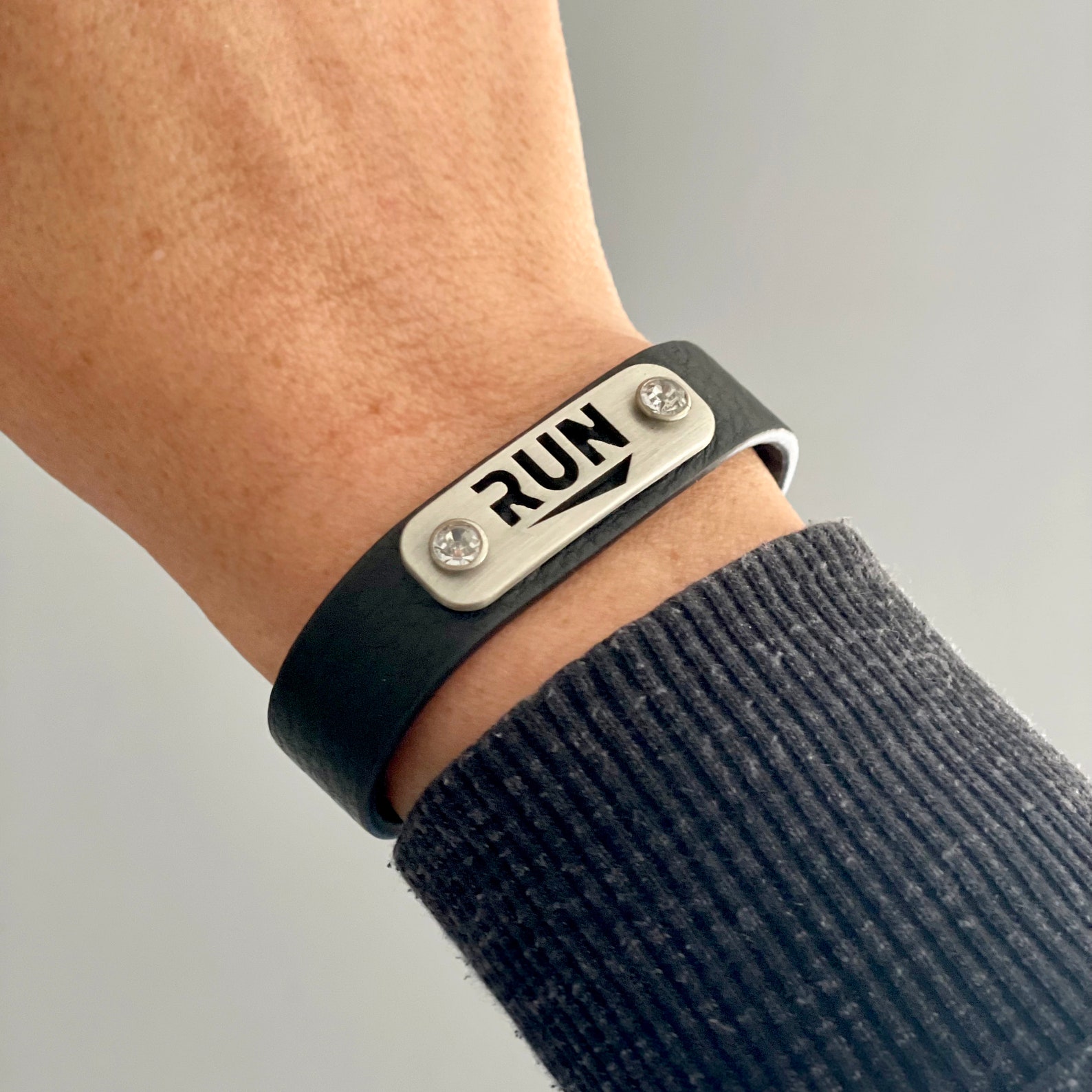 RUN Bracelet "bling" Leather - ATHLETE INSPIRED Running Wristband W ...