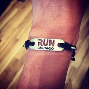 RUN Chicago - Unisex ATHLETE INSPIRED Running Stretch Adjustable ...