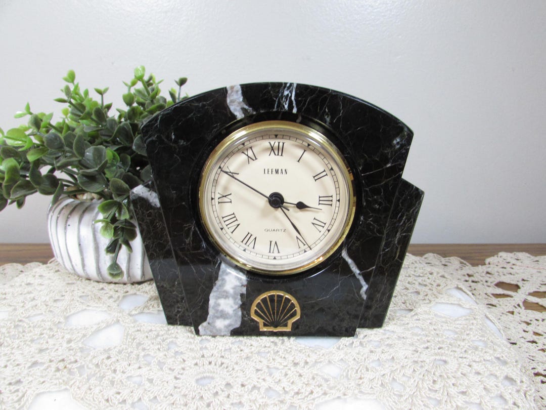 Vintage Leeman Designs Black Marble Clock With Gold Shell Emblem – 5-1/ ...