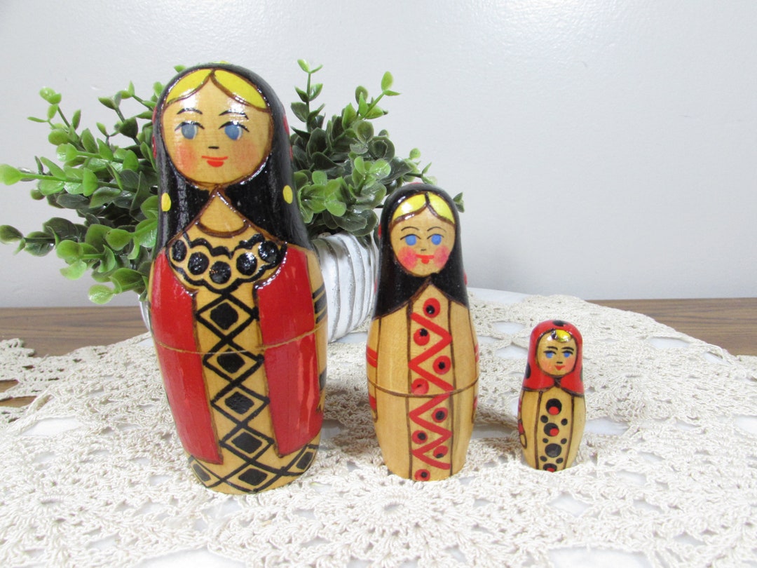 Vintage Russian Matryoshka Nesting Doll Lady Red Yellow - Etsy