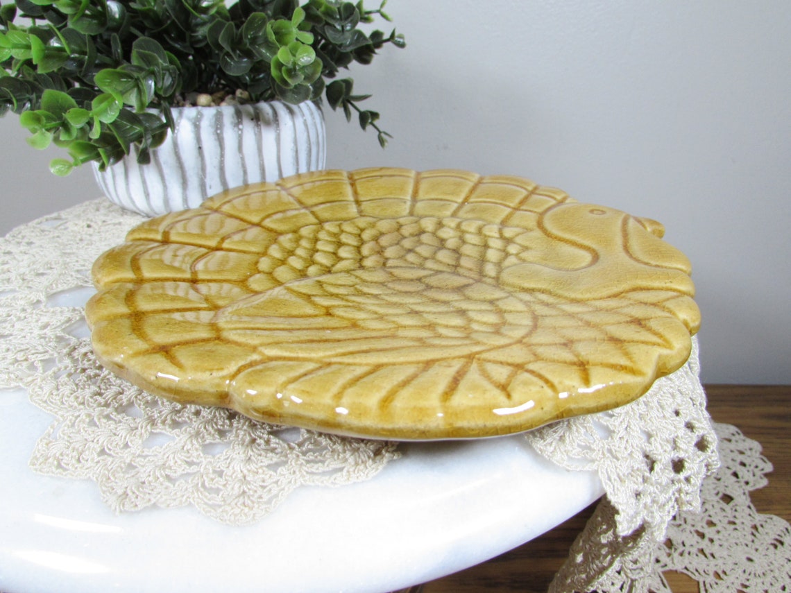 Vintage Dark Yellow Turkey Shaped Decorative Plate 7.5" Crazed Catch ...