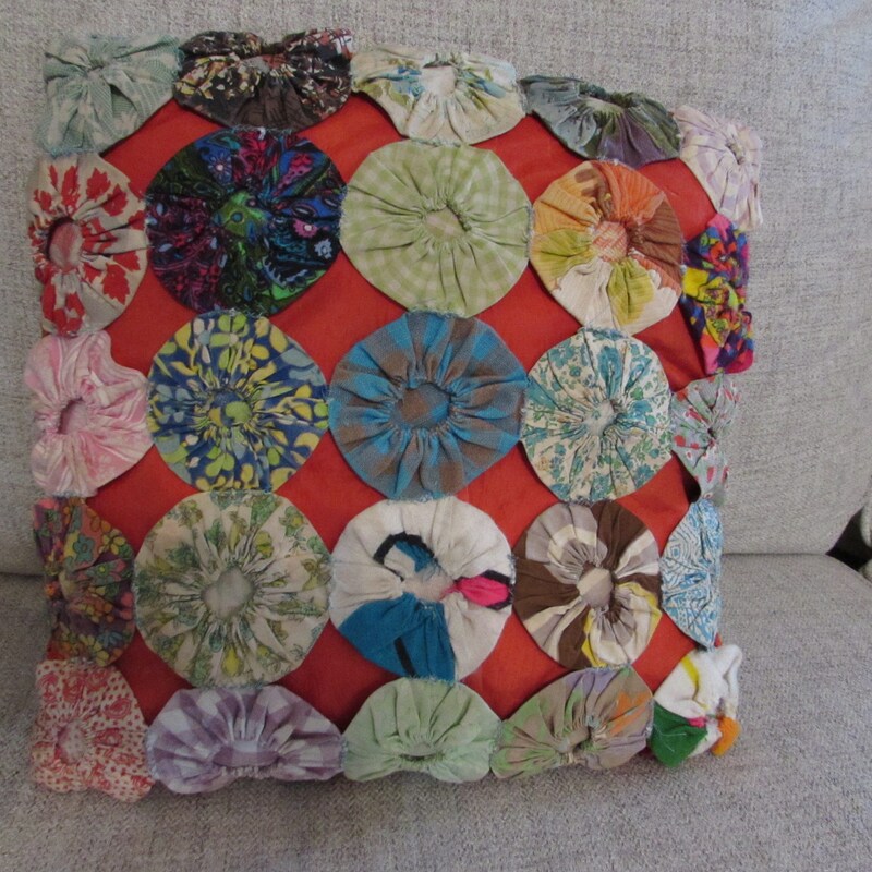 Yo Yo Pillow - Etsy