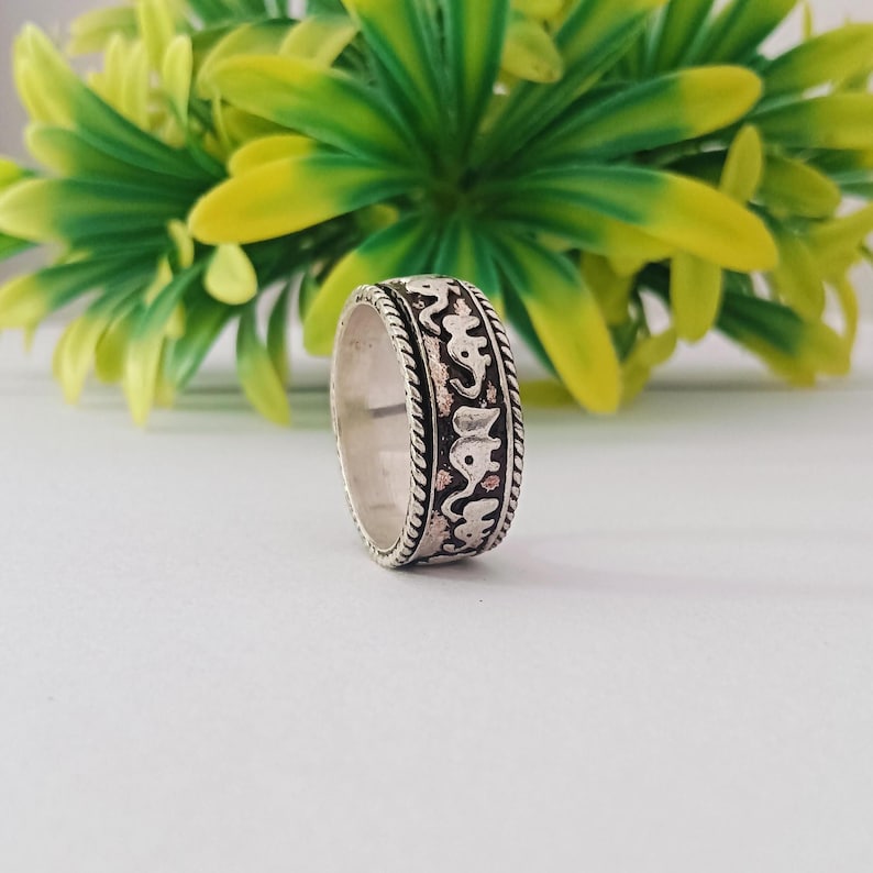 Oxidized Sterling Silver Elephant Ring, Boho Scrolling Band Motif - Etsy