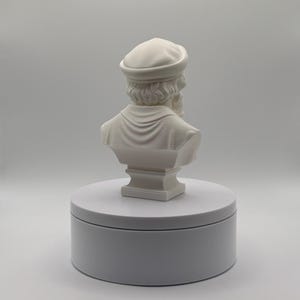 Ferdinand Magellan Bust Statue | 4.5” Portuguese Explorer Sculpture ...