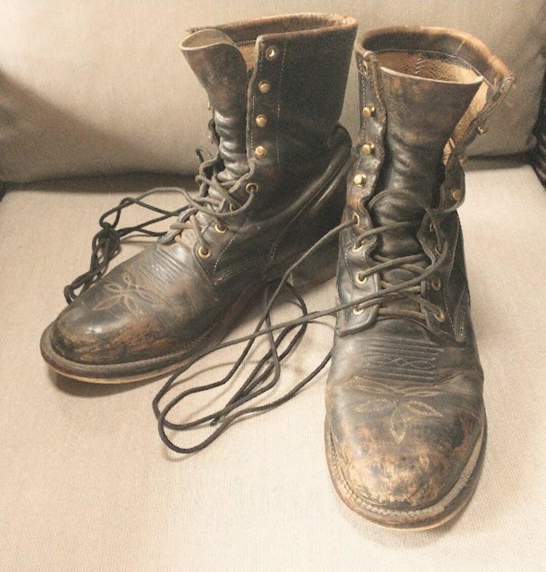 SALE!! Rustic Decor Leather Western Boots - Beat up Distressed JUSTIN ...