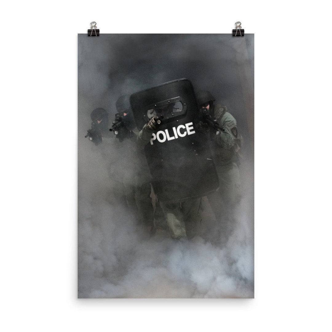SWAT Smoke Tactical Team Police Officer Law Enforcement Sheriff Deputy ...