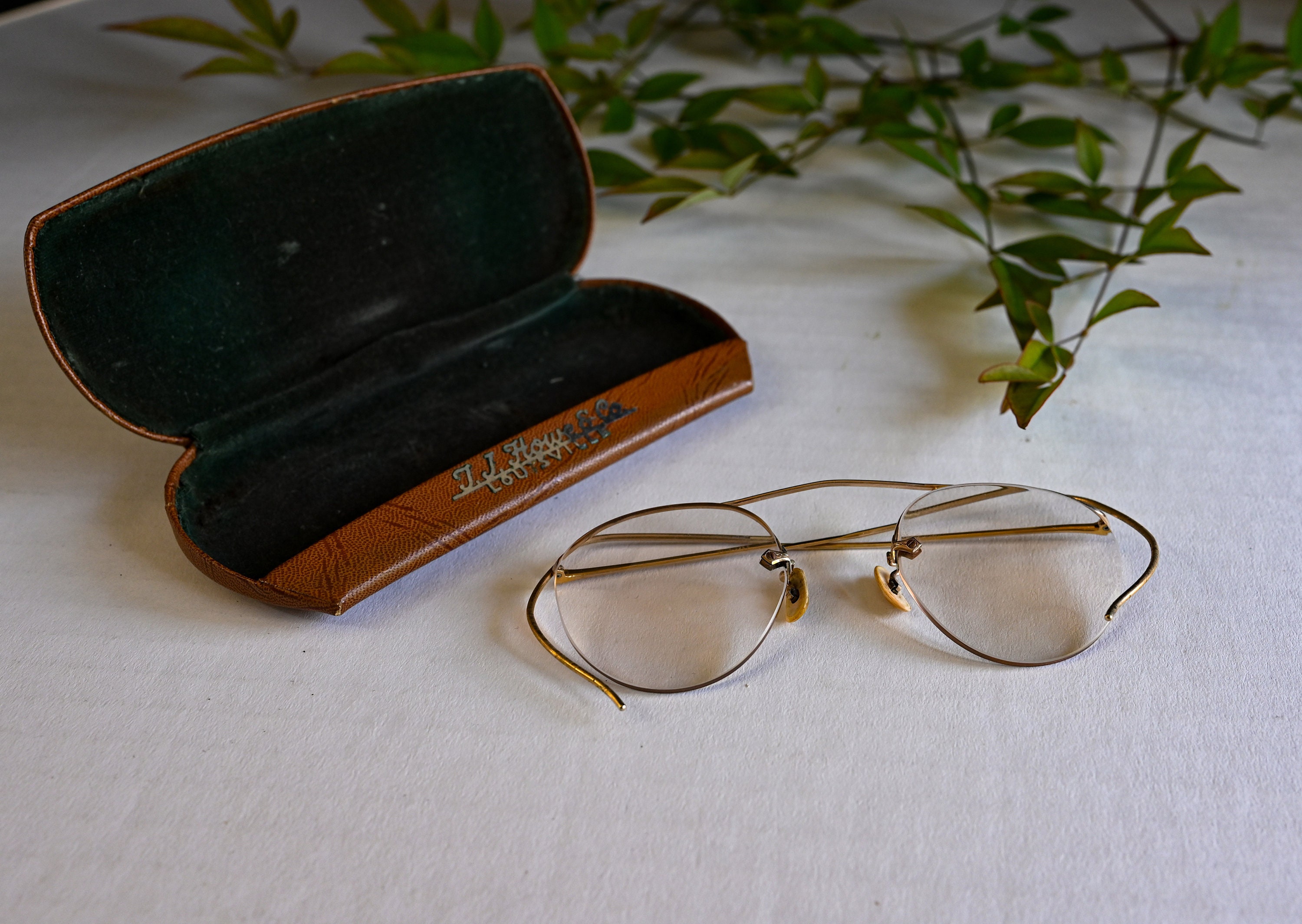Vintage Bifocal 12K Gold Wire Rim Round Eyeglasses With Case - Etsy
