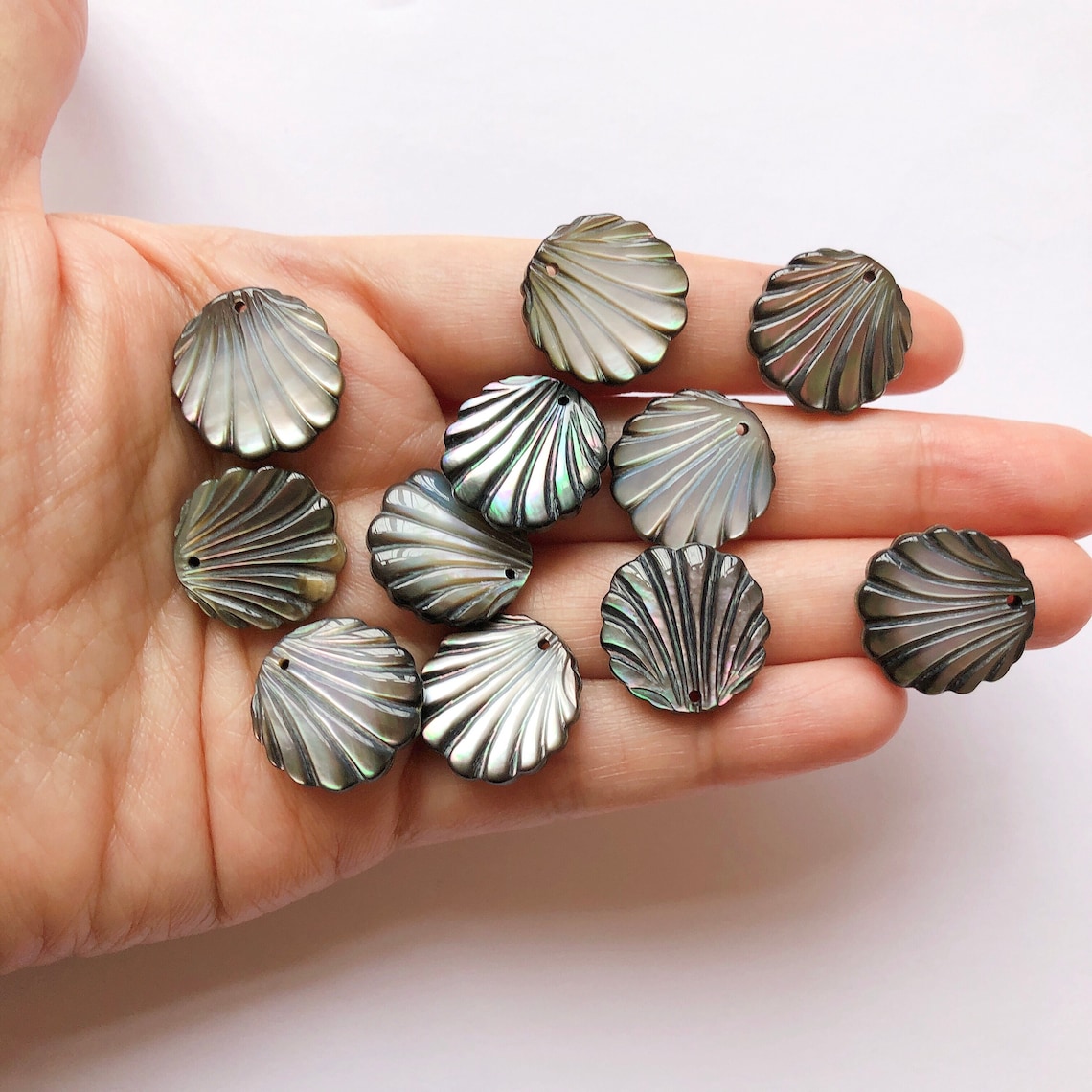 Black Lip Mother of Pearl Oyster Shell Carved Clam 16 Mm Doublet Drops ...
