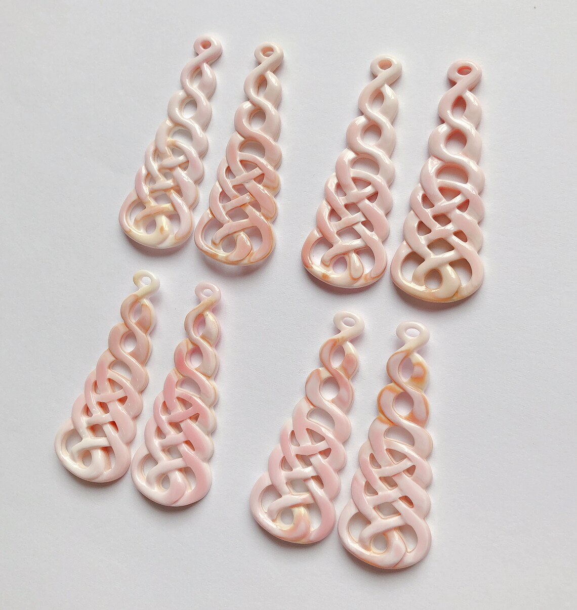 Queen Conch Shell 18x48 Mm Carved Infinity Drops One Pair | Etsy