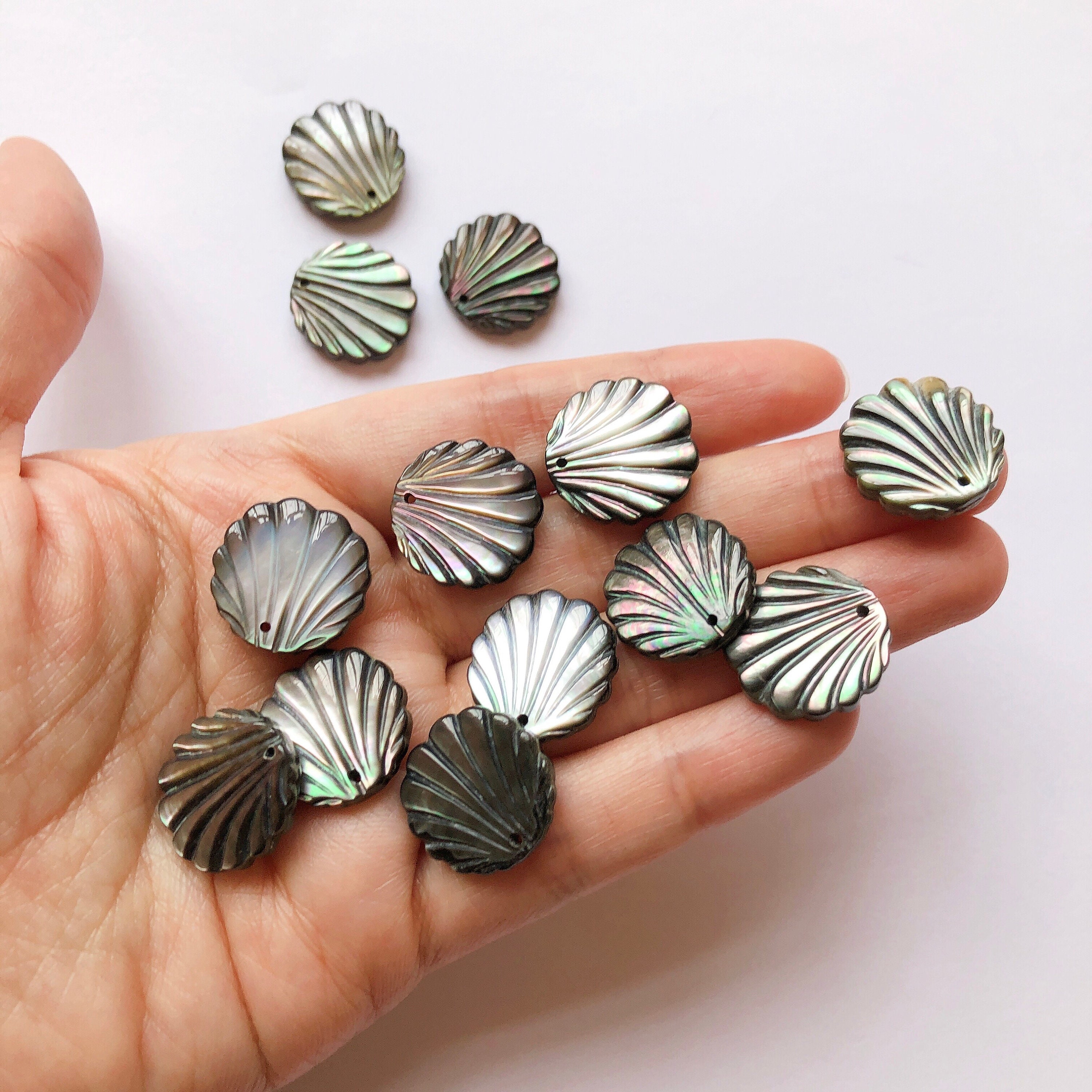 Black Lip Mother of Pearl Oyster Shell Carved Clam 16 Mm Doublet Drops ...