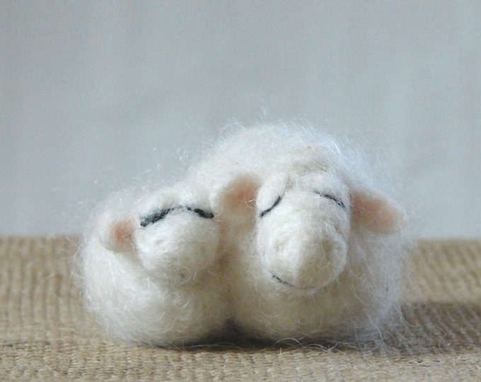 Felted Sheep. White Needle Felted Wool Sheep With Lamb - Etsy
