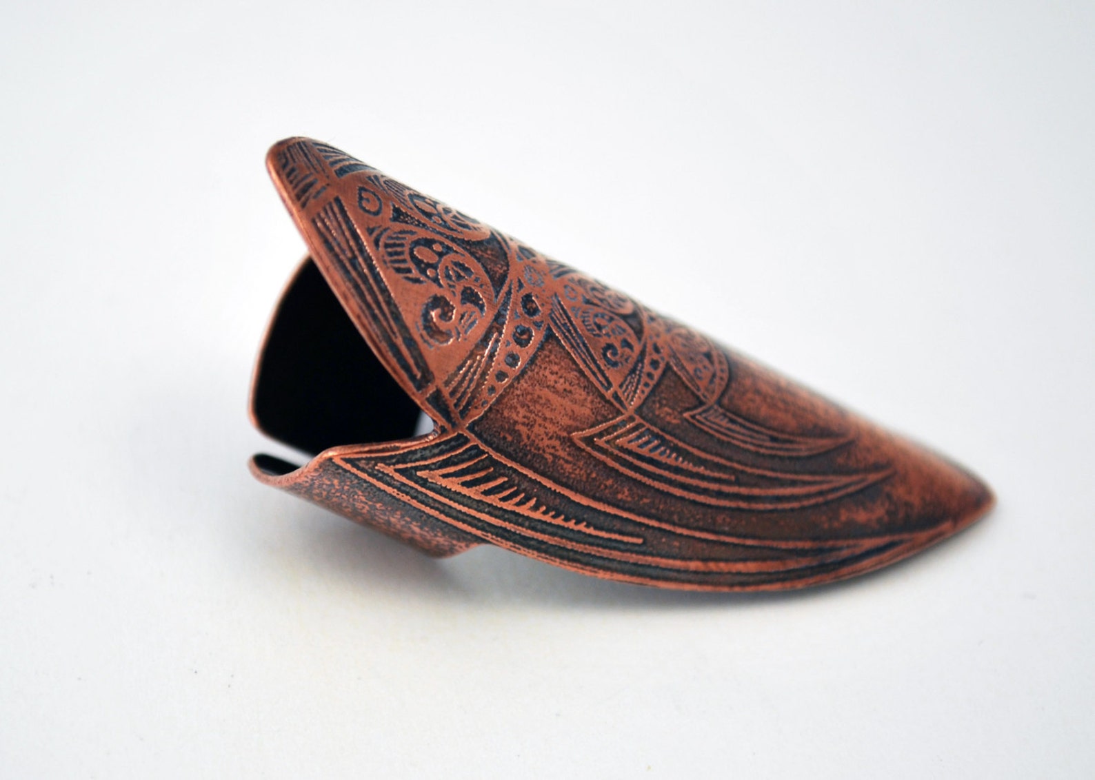 Medieval Etched Shield Ring in Copper Armour Ring | Etsy