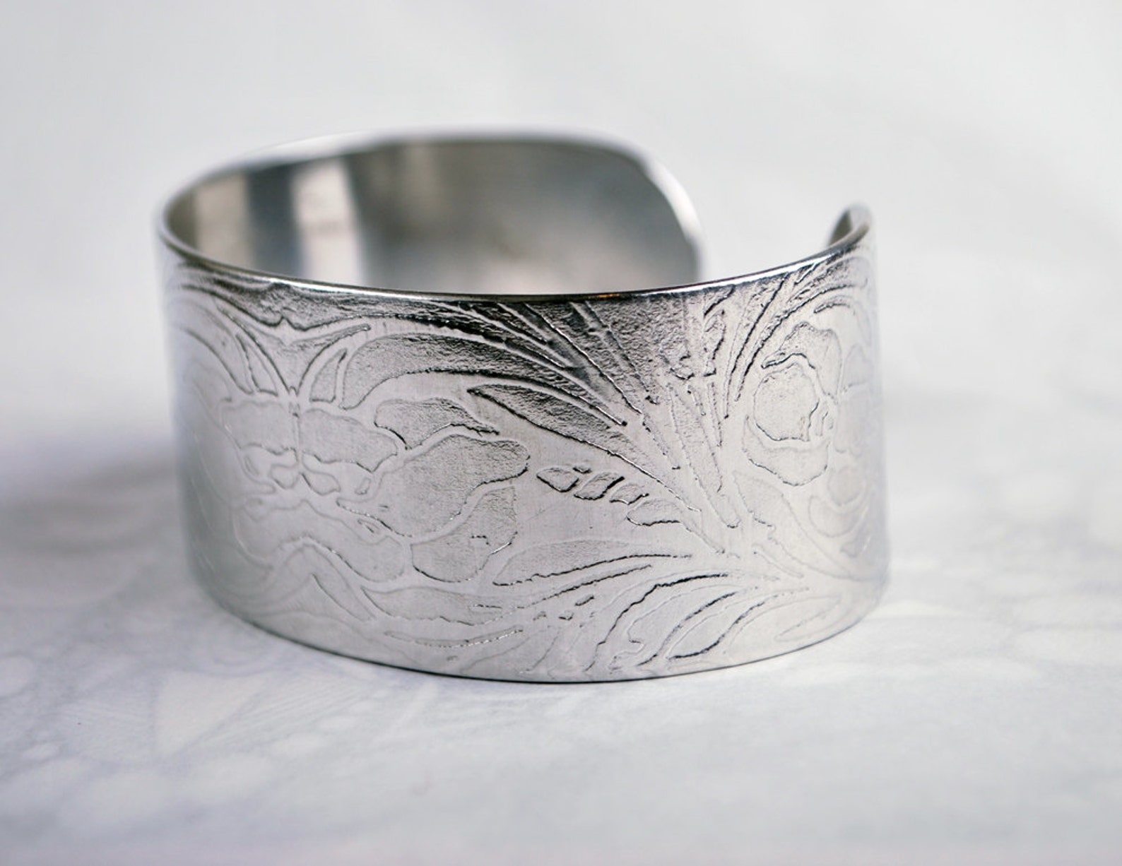 Embossed Flower Cuff, Silver Tone Aluminium, Iris Flower Design, Floral ...