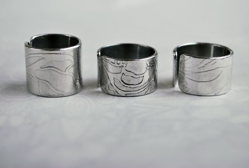 Iris Design Embossed Adjustable Ring Silver Aluminium | Etsy