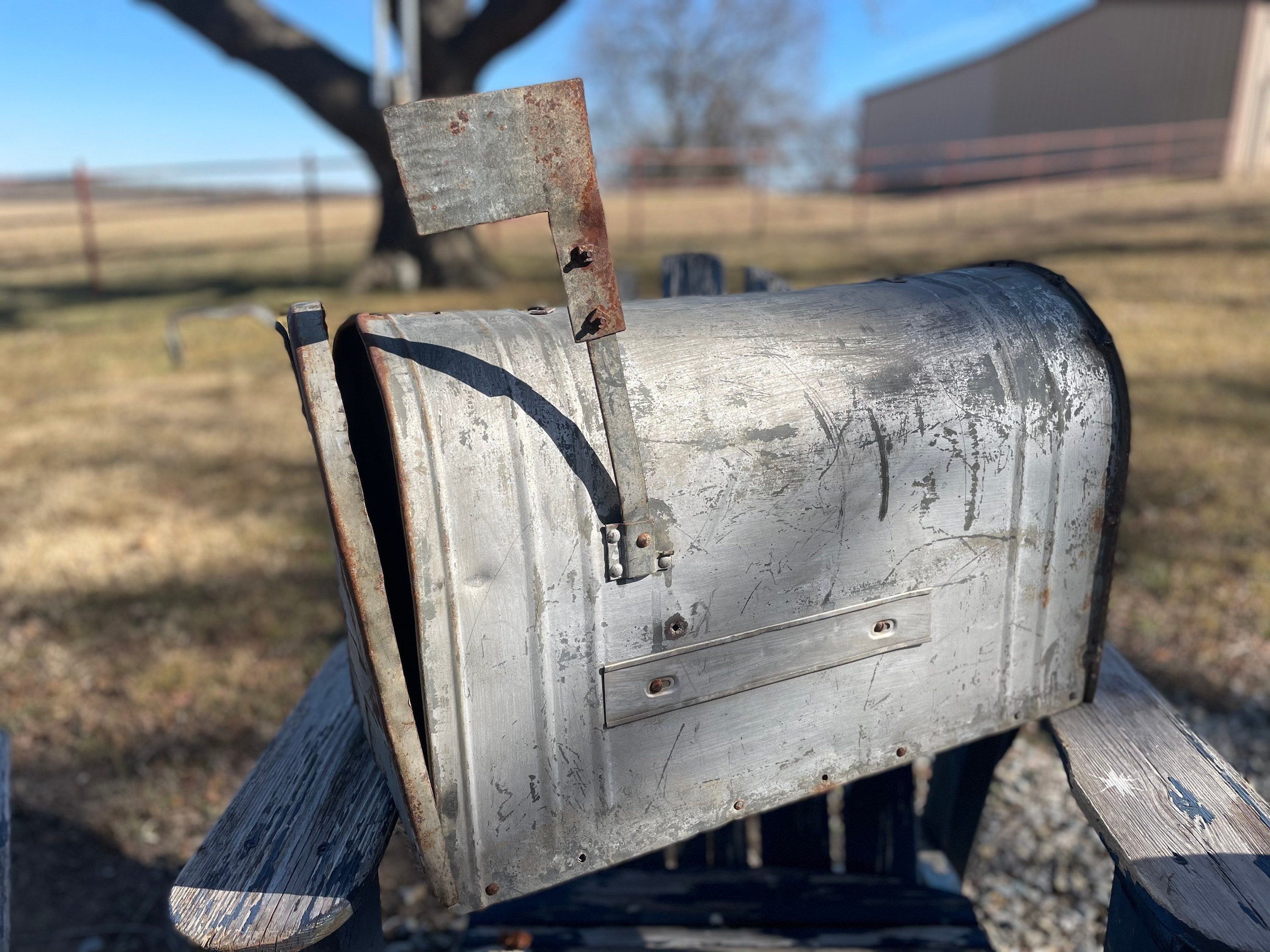 Vintage Farm House Mailbox - Etsy