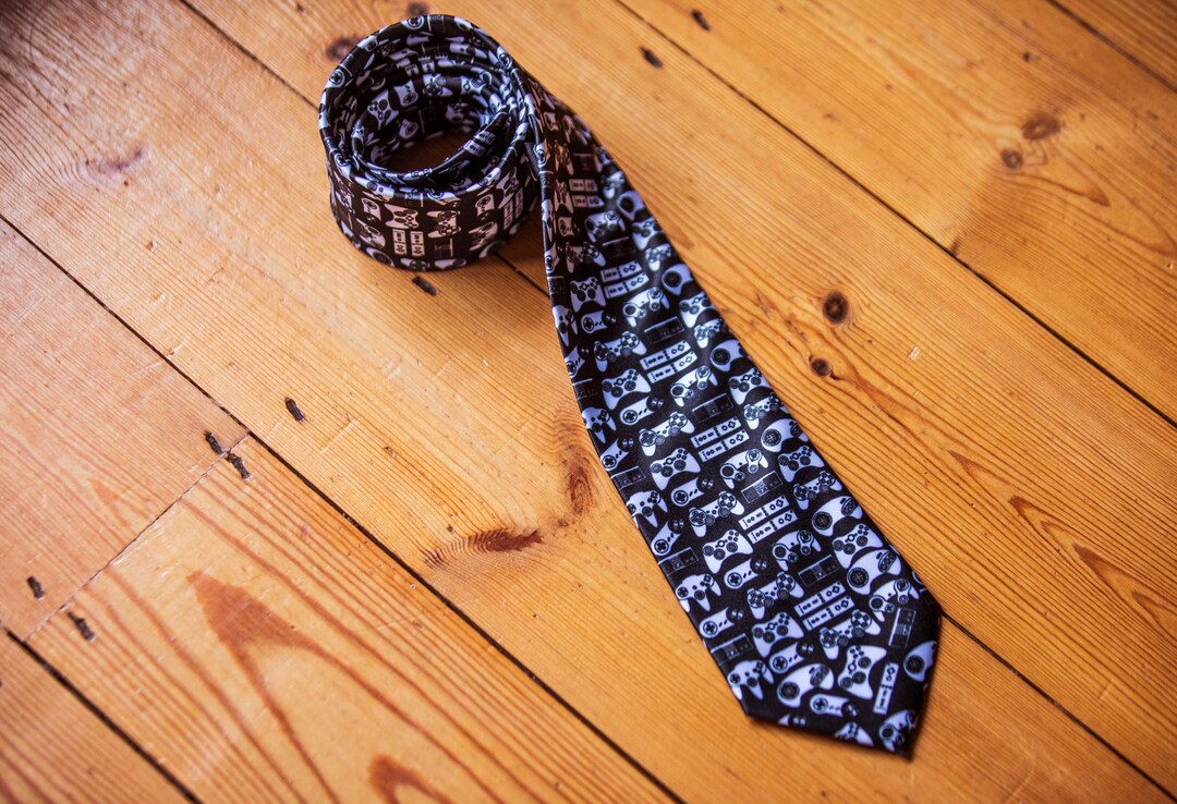 Video Game Controller Necktie: Funny Gamer Gift - Etsy