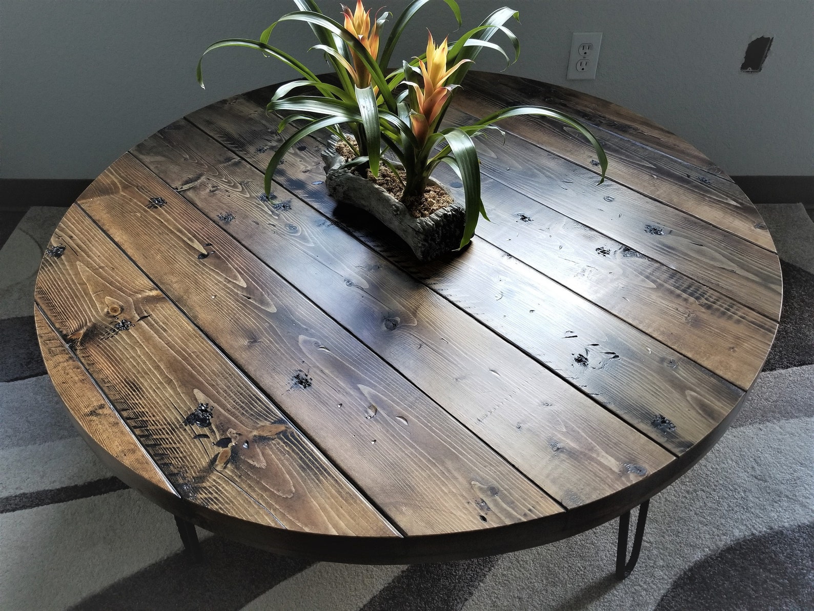 Reclaimed Distressed Round Coffee Table. Heavy Duty Hairpin Legs ...