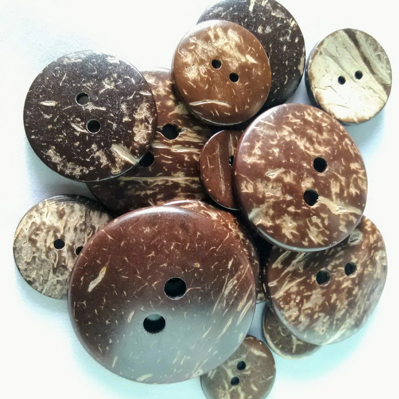 Big Vintage Sweater Buttons - Etsy UK