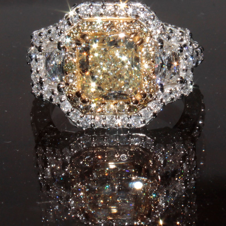 Magnificent Radiant cut Diamond Round Shape 3.00 CTW Fancy | Etsy