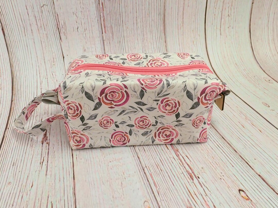 Roses Small Knitting Project Bag Compact Boxy Bag for Crochet ...