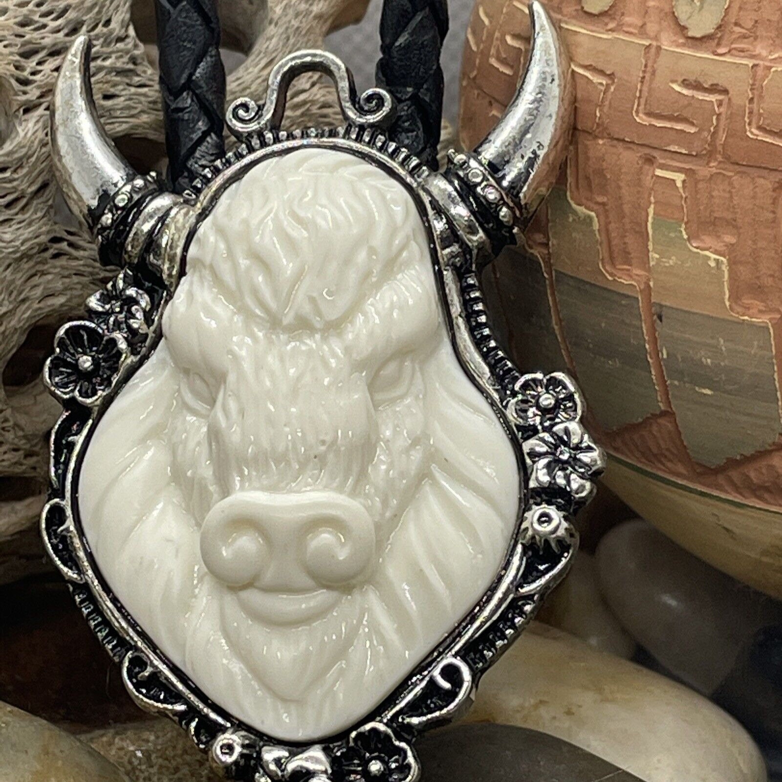 BUFFALO Turquoise Leather Bolo Tie Necklace Unique Western Southwest ...