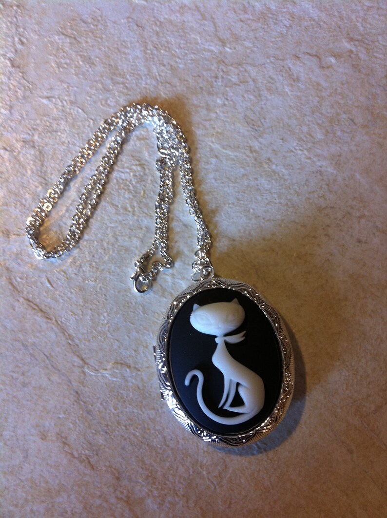 Kawaii Locket Retro Punk Kitty Cat Glass Art Cameo Ladies - Etsy