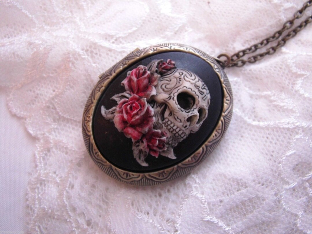 SKULL Skulls Roses Cameo LOCKET Hand Painted GRATEFUL Dead - Etsy Hong Kong