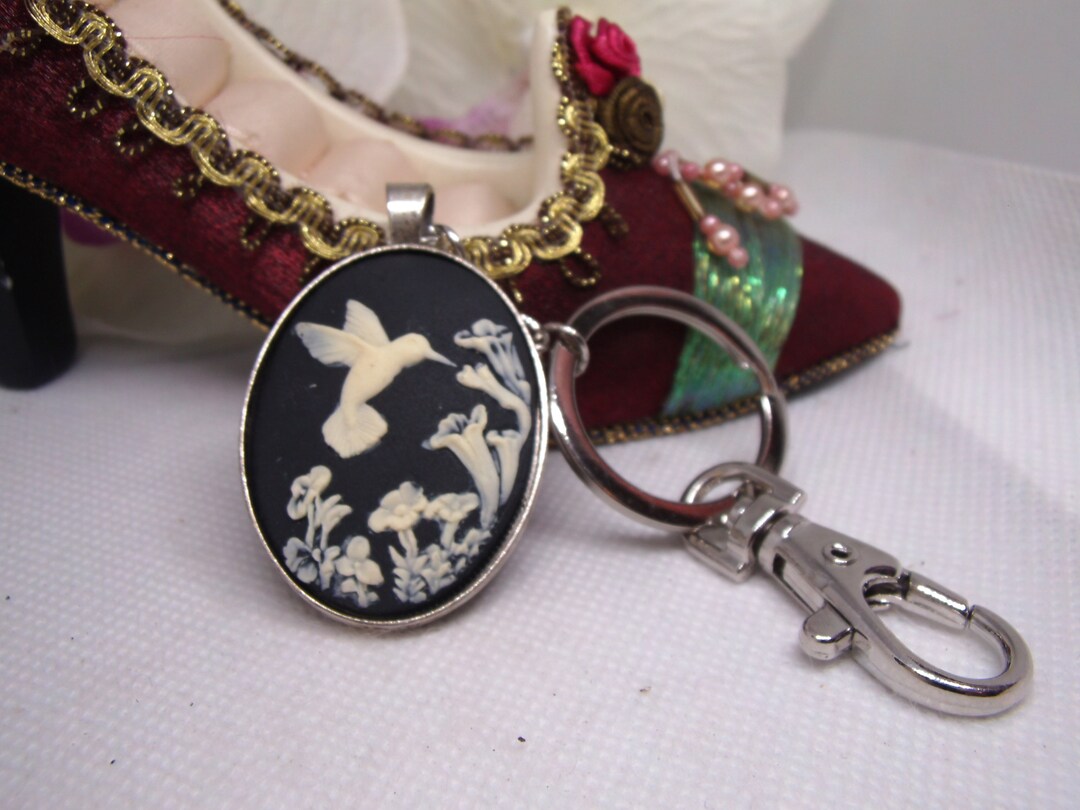 Hummingbird Trumpet Blue Purple Black Key Keychain Holder Keyring Key ...