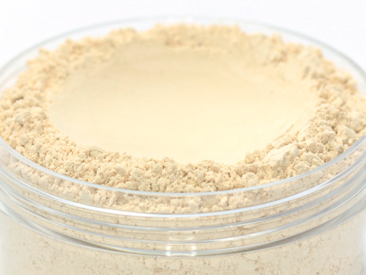 Mineral Wonder Powder Foundation Sample - "marzipan" - Very Light Shade ...