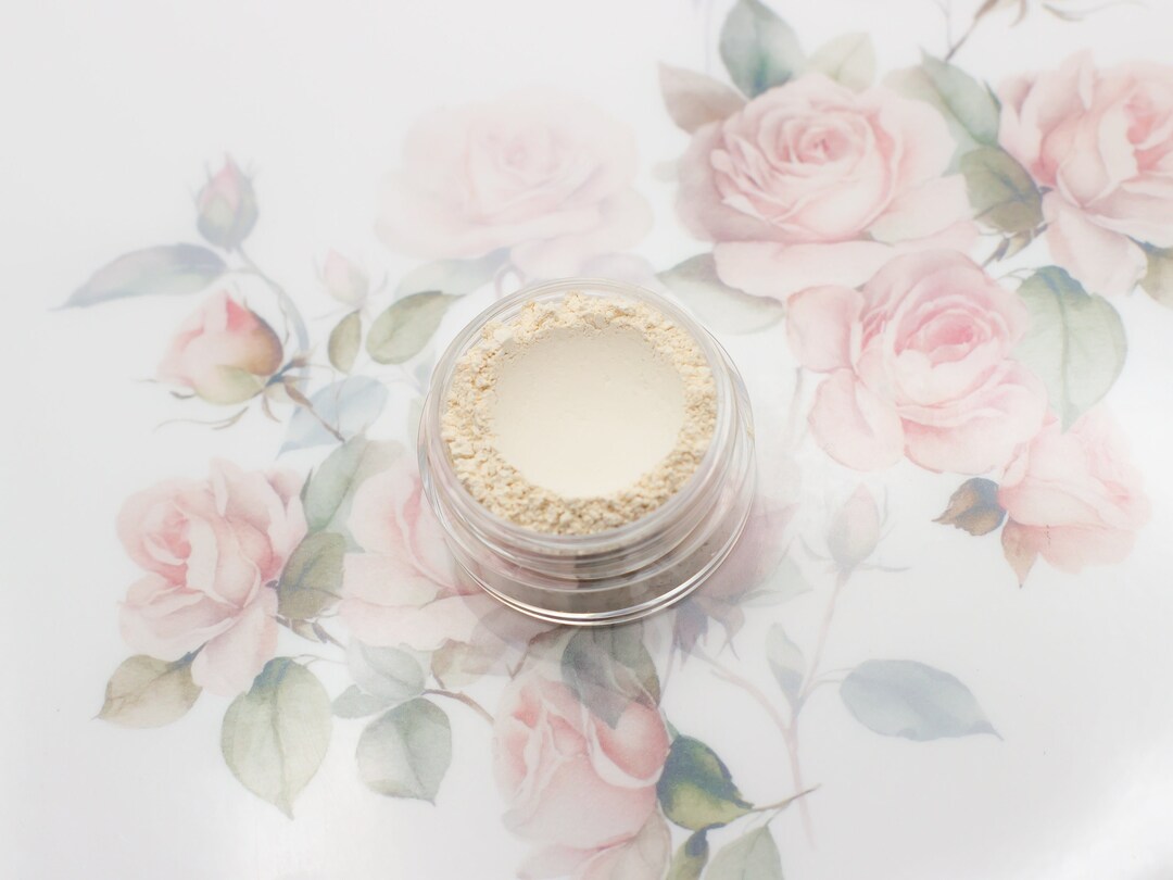 Matte off White Eyeshadow - "meringue" - Cream Colored Natural Mineral ...