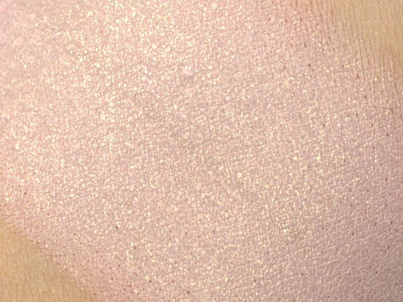 Light Golden Pink Eyeshadow heiress Vegan - Etsy