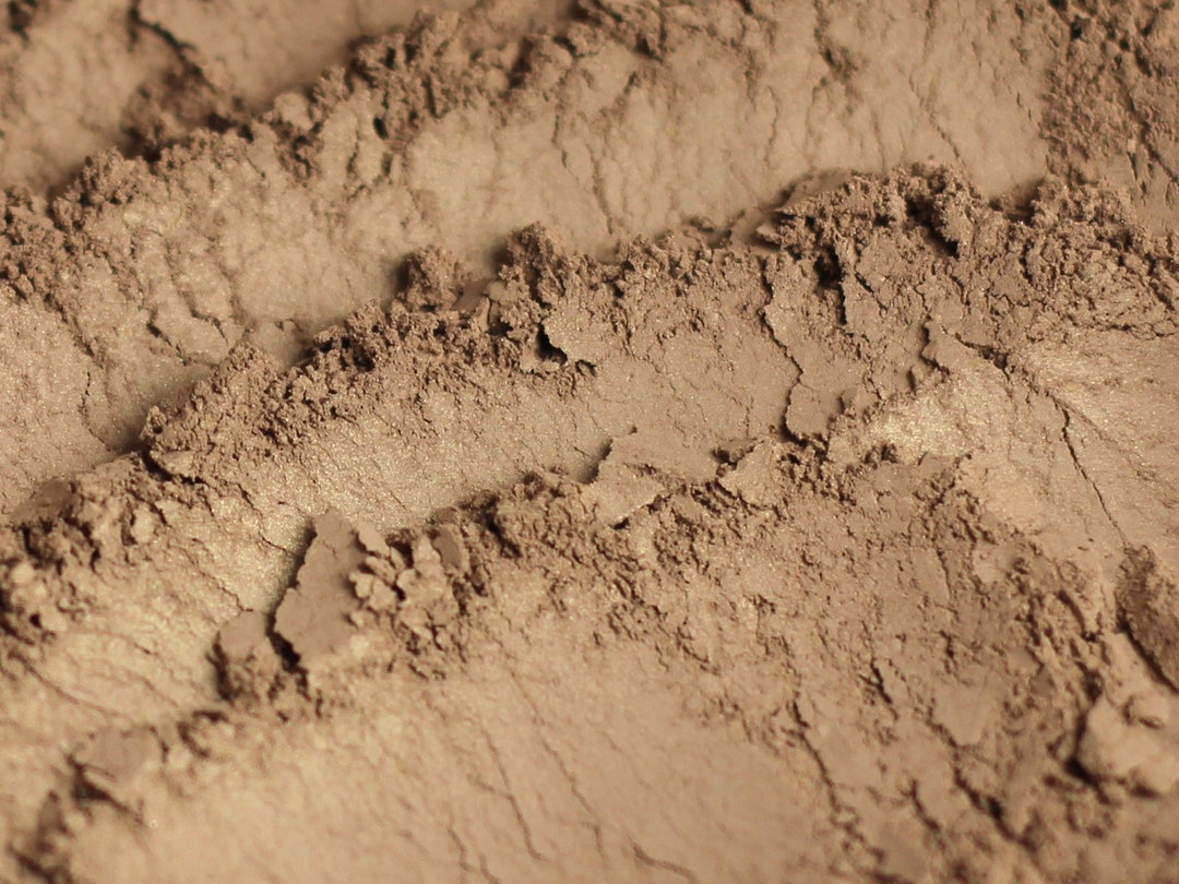 Vegan Mineral Bronzing Powder: Goddess Deep Bronze Tan With Golden ...