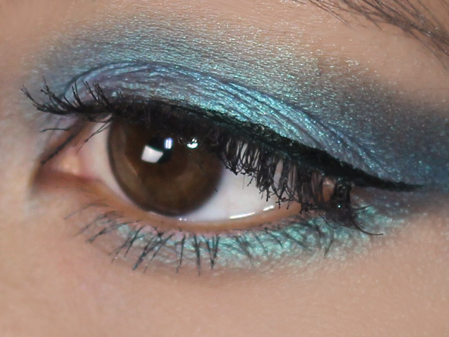 Indigo With Turquoise Duochrome Eyeshadow Sample Nightingale Vegan ...