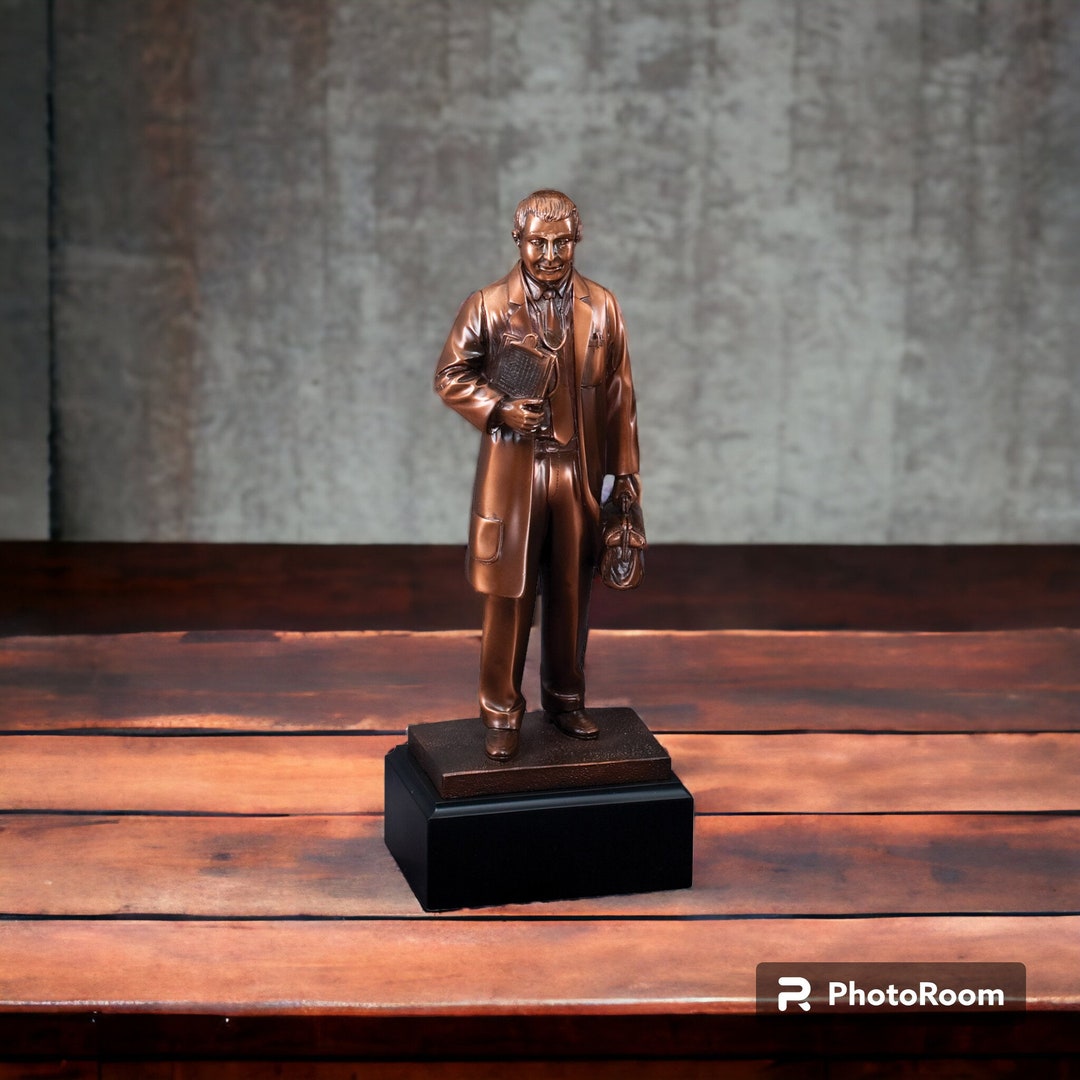 Personalized Doctor Sculpture – 11.5" Resin Medical Statue With Custom ...
