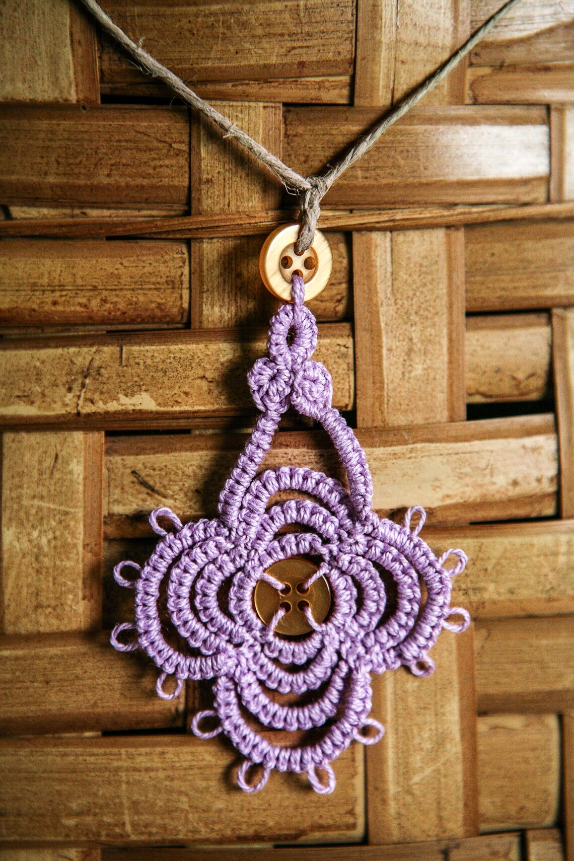Pattern-needle Tatting – Tatted "necklace" Medallion Button Pendant PDF ...