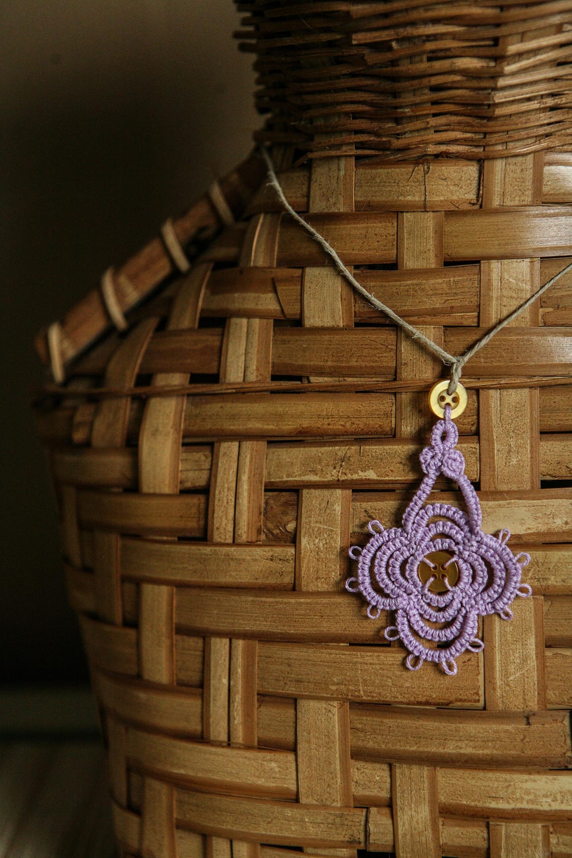 Pattern-needle Tatting – Tatted "necklace" Medallion Button Pendant PDF ...