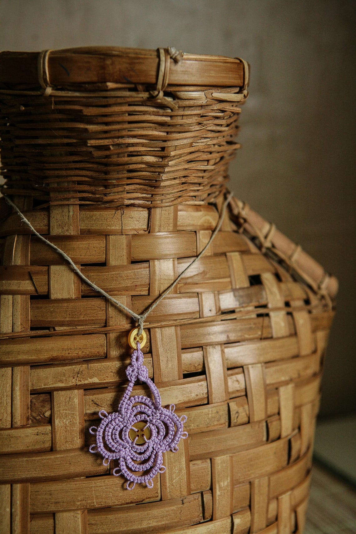 Pattern-needle Tatting – Tatted "necklace" Medallion Button Pendant PDF Pattern by Rustikate ...