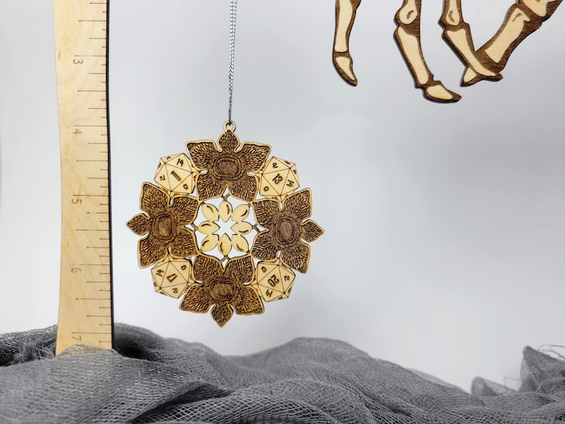 Stranger Things Wooden Snowflake Horror Ornament - Etsy