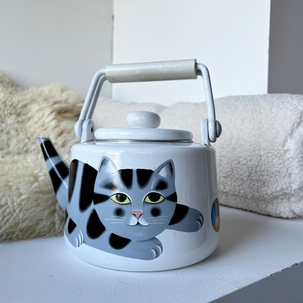 Memphis Tea Kettle - Etsy